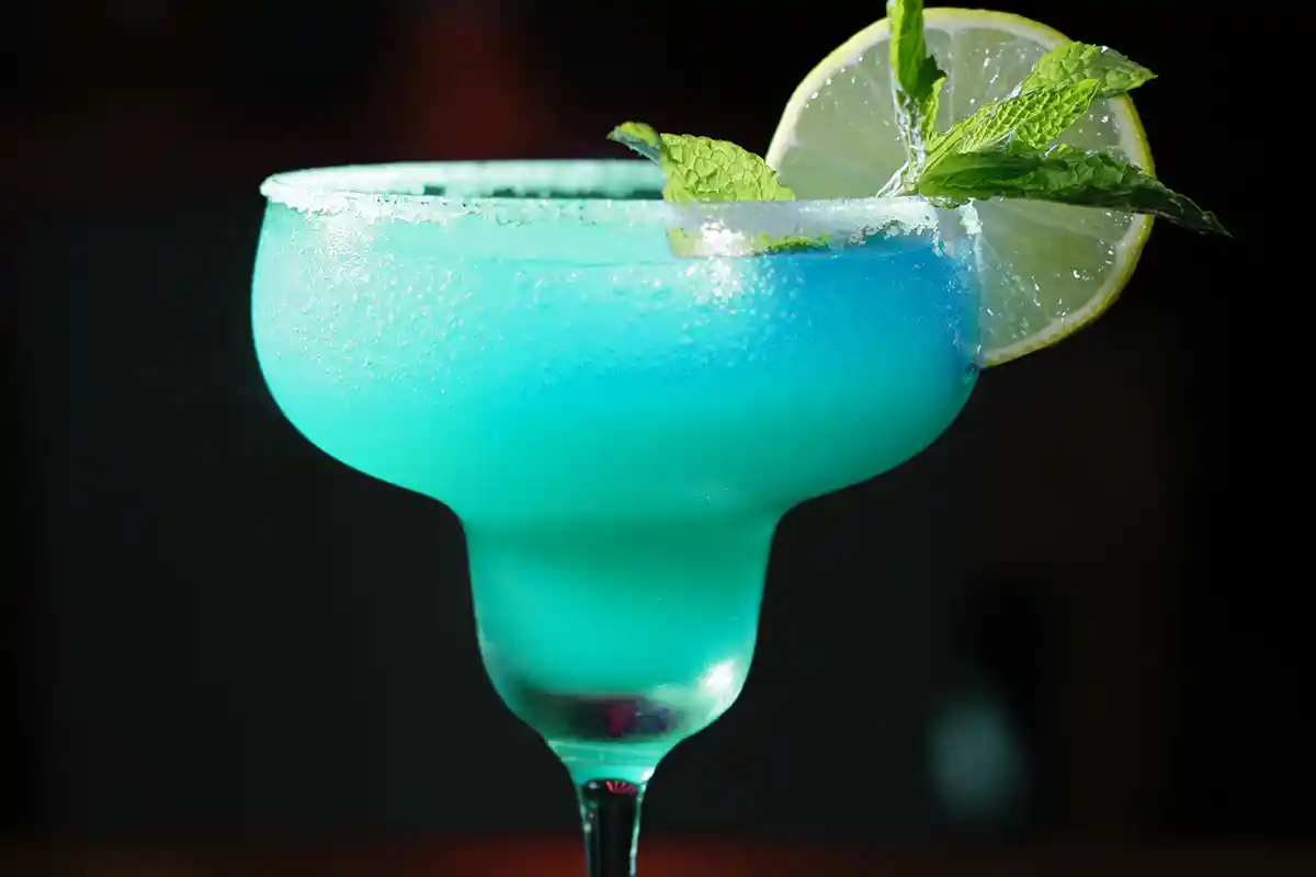 The Perfect Grasshopper Cocktail Recipe for Any Occasion - Looking for a refreshing and ...